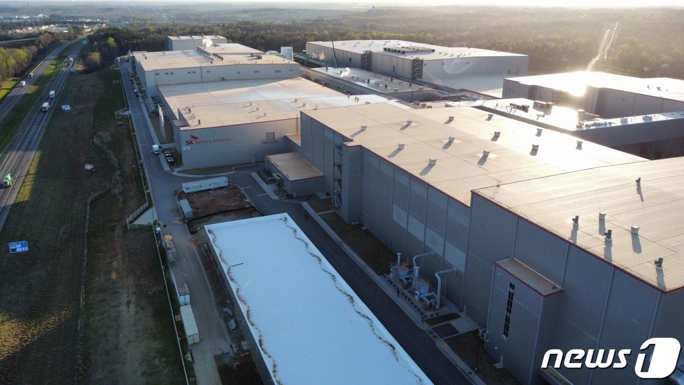 SK이노, 2Q 영업손실 4176억에도 SK온 적자 축소 하반기 반등(종합) - 뉴스1