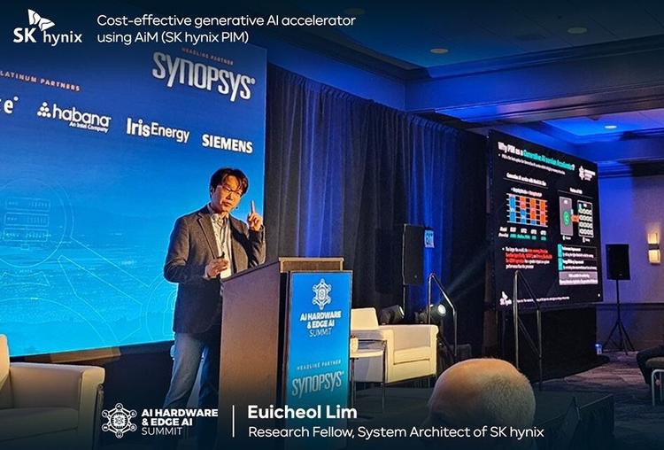 SK하이닉스, 美서 최신 AI 가속기 'AiMX' 첫 공개 - 뉴스1