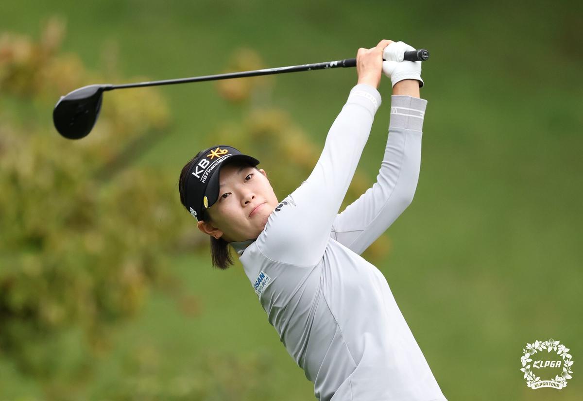 방신실, KLPGA 넥센·세인트나인 마스터즈 역전 우승…통산 3승 - 뉴스1