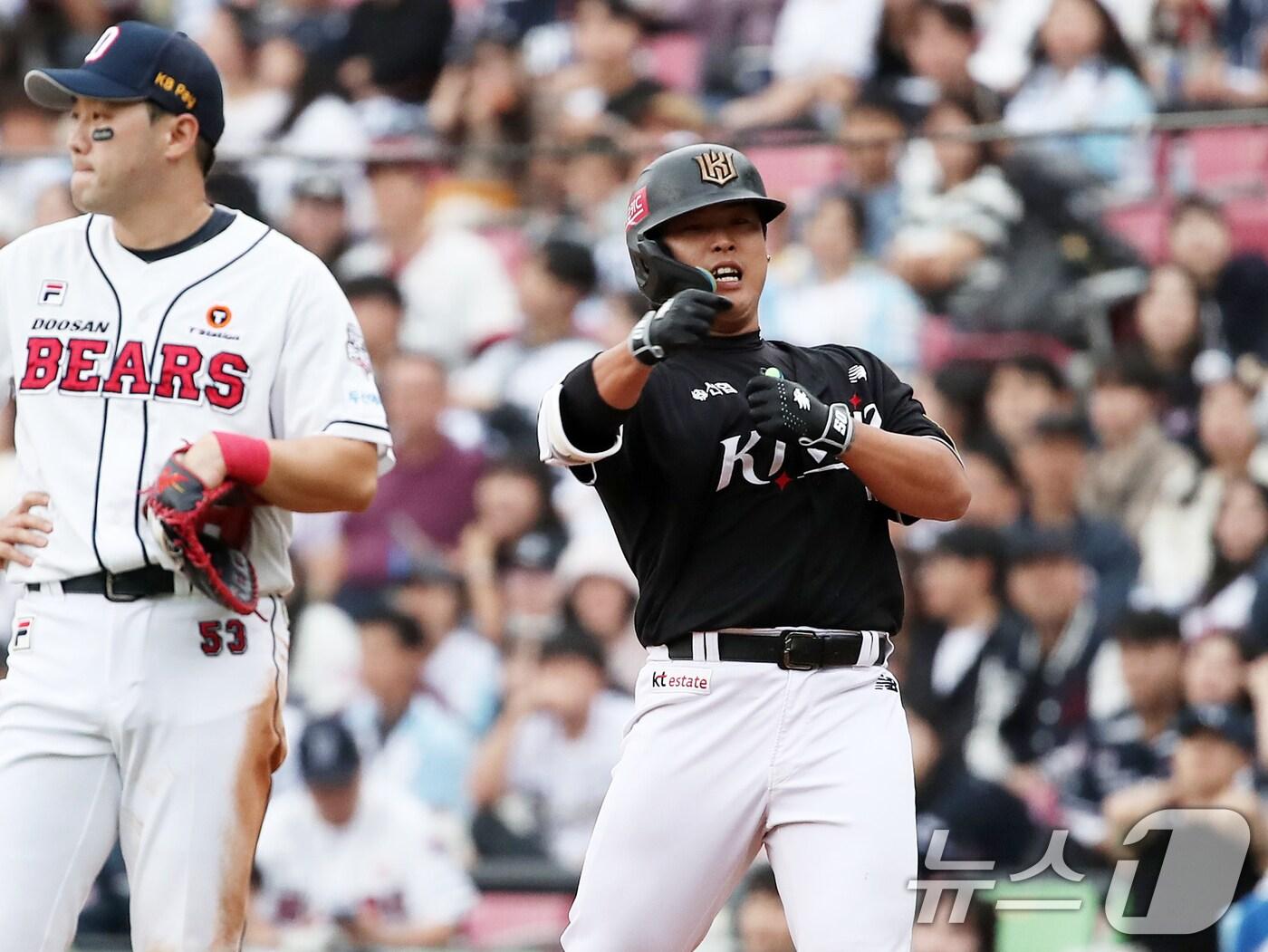 [속보]'가을 KT', WC 사상 첫 업셋 달성…두산 꺾고 LG와 준PO 격돌 - 뉴스1