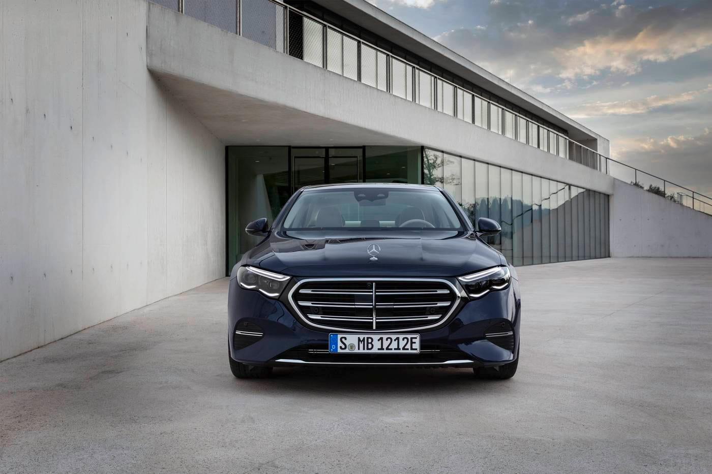 '티맵 오토' 들어간 첫 벤츠…E클래스 PHEV 'E350e' 국내 출시 - 뉴스1