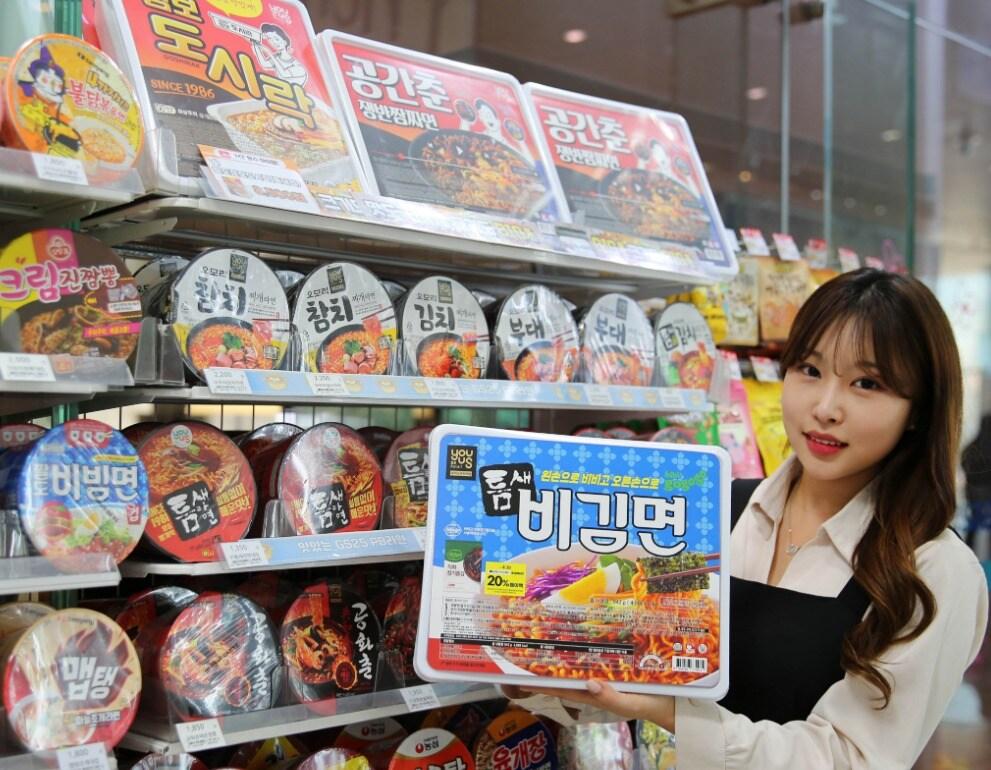 편의점업계 라면 전쟁…CU '백종원라면' vs GS25 '점보라면' - 뉴스1