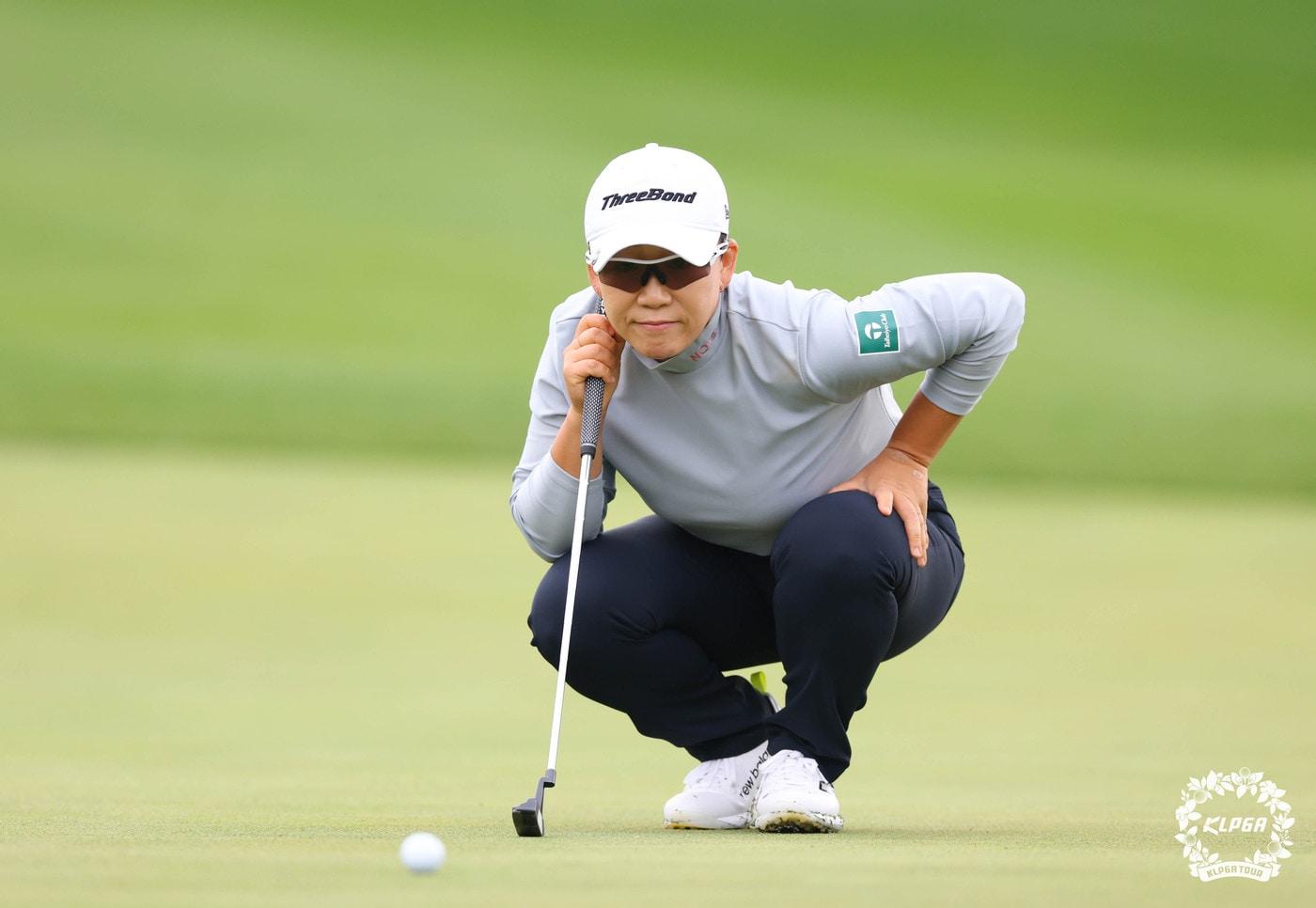 신지애, KLPGA 59연속 컷 통과 눈앞…국내 개막전 둘째 날 1언더파 - 뉴스1