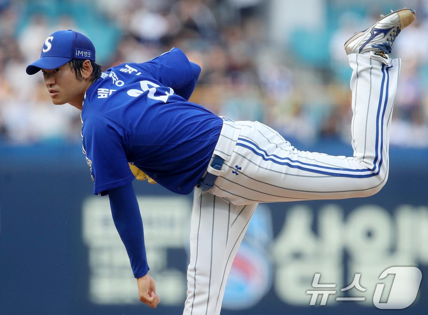 '부상, PS 좌절' 삼성 백정현 "잘 못 던진 내 탓…내년 사실상 마지막" - 뉴스1