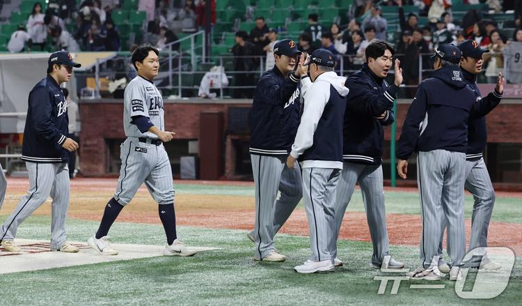 한화, SSG 3연전 스윕하고 4연승…KIA는 KT에 9회 끝내기 승(종합) - 뉴스1