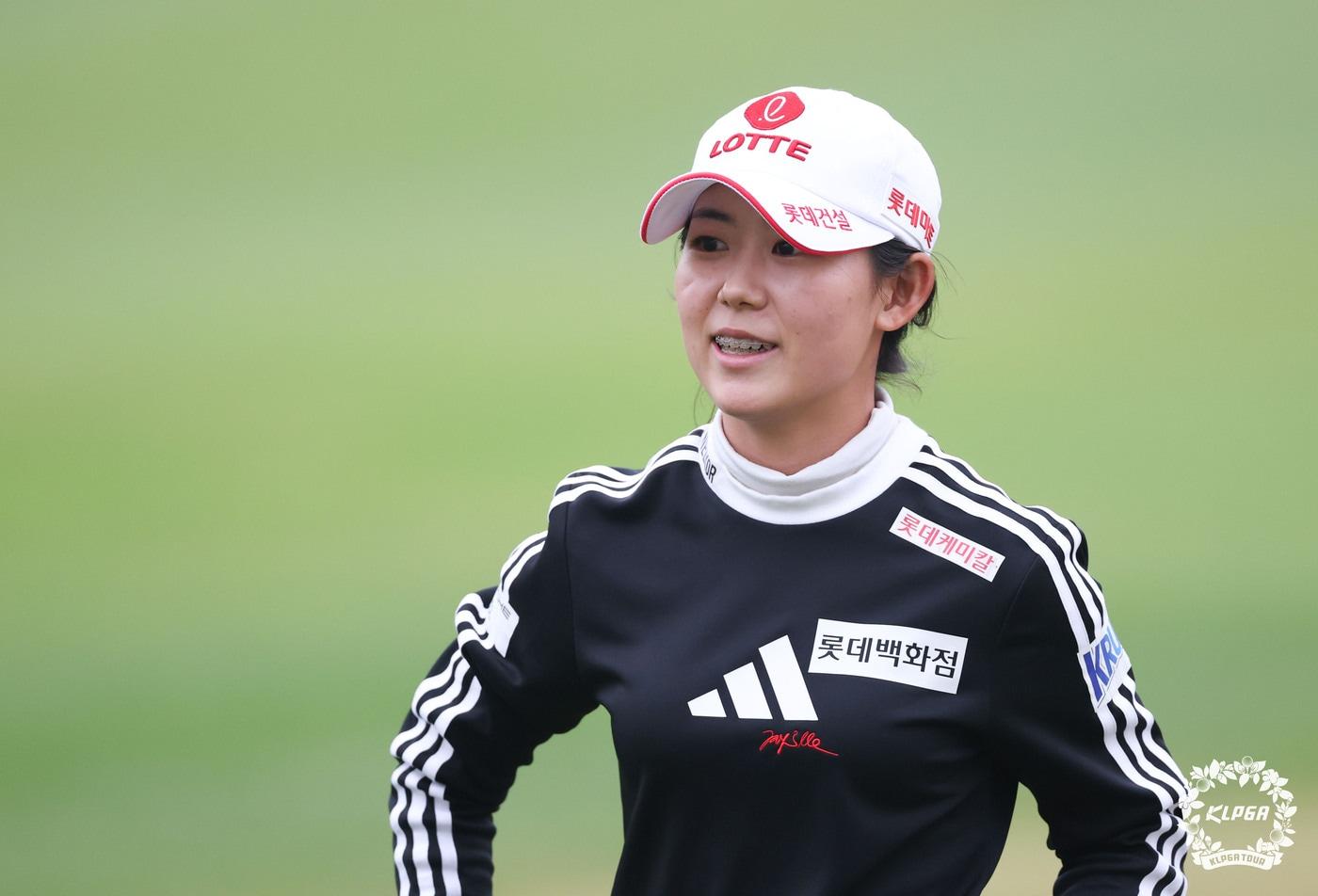 황유민, KLPGA 챔피언십 첫날 단독 선두…"아직 사흘이나 남았어"(종합) - 뉴스1