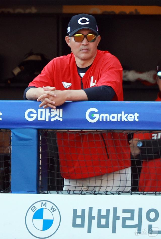 SSG에 발목잡힌 LG, 두산 꺾은 한화…선두 싸움 다시 반 경기 차(종합) - 뉴스1